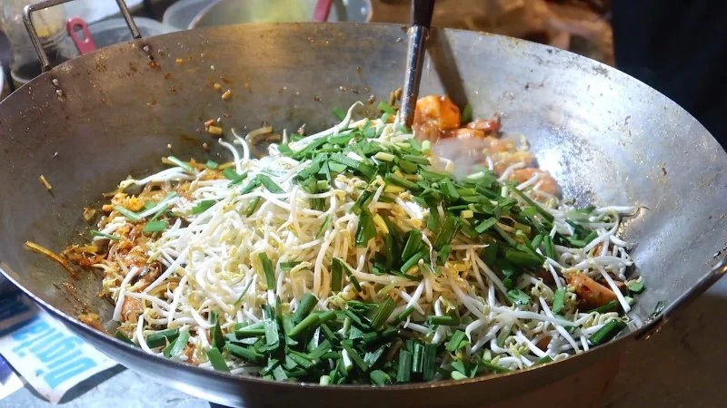 How to Make Thai Food with a Wok — Tips for Every Skill Level
